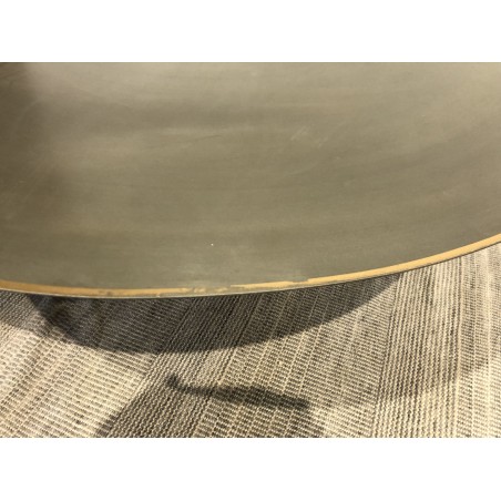 Round coffee table 120x120cm in black iron with gold trim | SECOND-HAND
